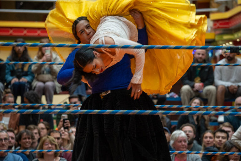 Seeing Cholita Wrestling in La Paz, Bolivia: A Complete Guide ...